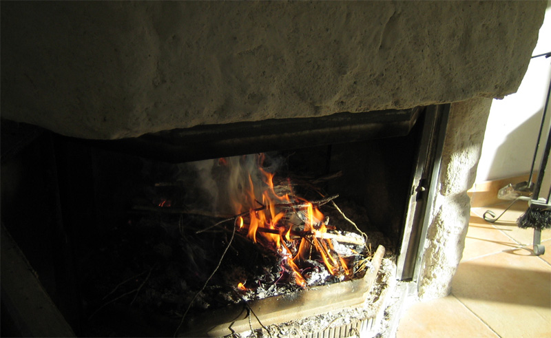 Eteindre Un Feu De Cheminee